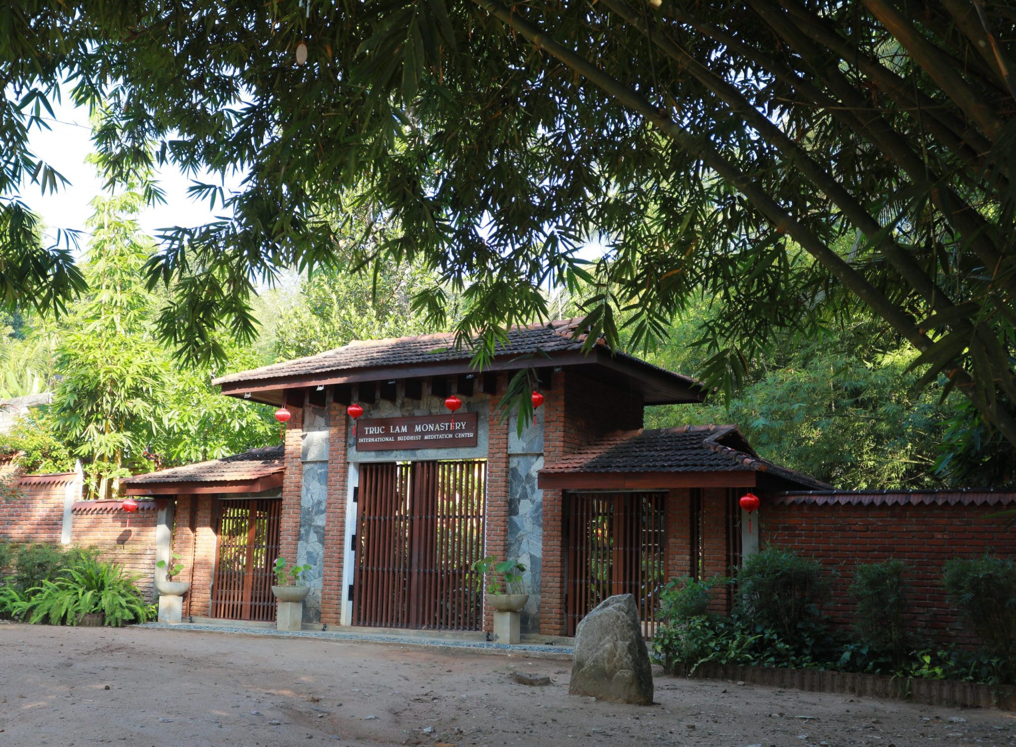 Liên Hệ - Truc Lam Monastery Sri Lanka